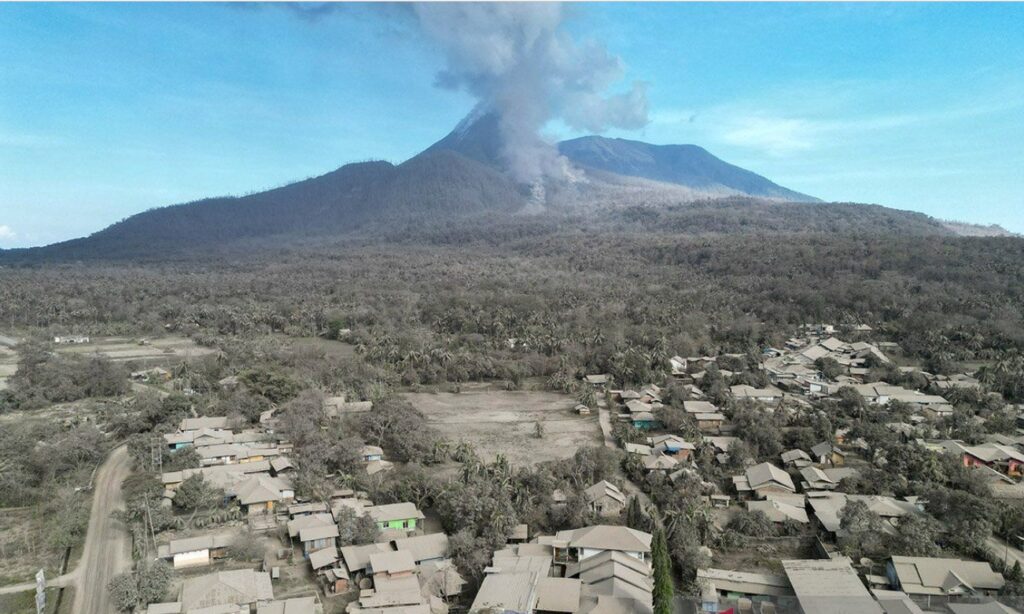 Impact of Mount Lewotobi Eruption: 7 International Flights to Bali ...